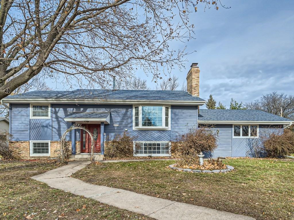 9000 31st Avenue N, New Hope, MN, 55427 | MLS: 6465743 | Edina Realty