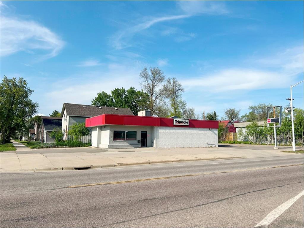 901 Oak Street, Brainerd, MN, 56401 | MLS: 6537243 | Edina Realty