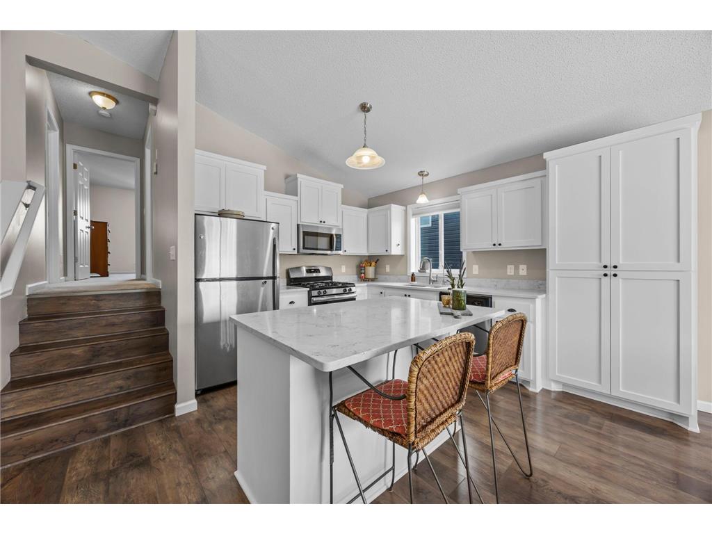 9036 Golden Pond Lane N, Monticello, MN, 55362 | MLS: 7005633 | Edina ...