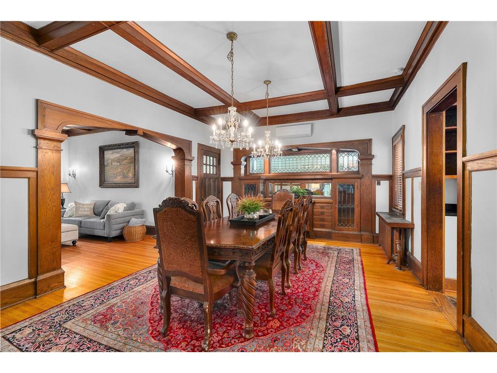 904 Lincoln Avenue, Saint Paul, MN, 55105 | MLS: 6709091 | Edina Realty