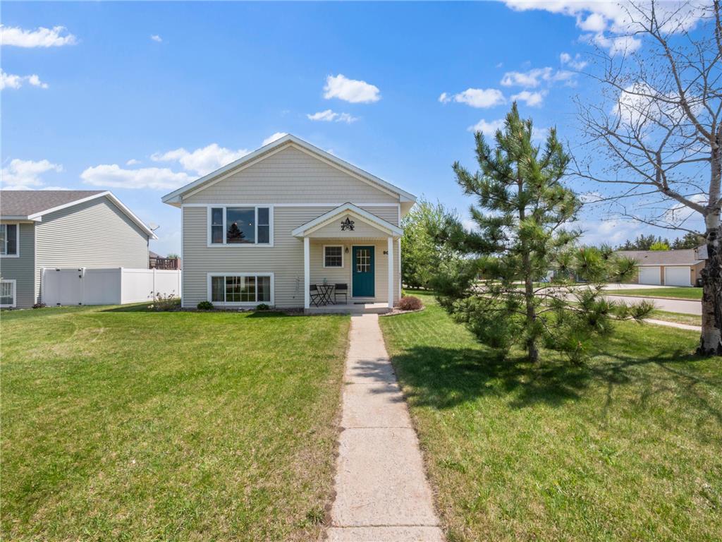 905 Derek Drive NW, Alexandria, MN, 56308 | MLS: 6720414 | Edina Realty