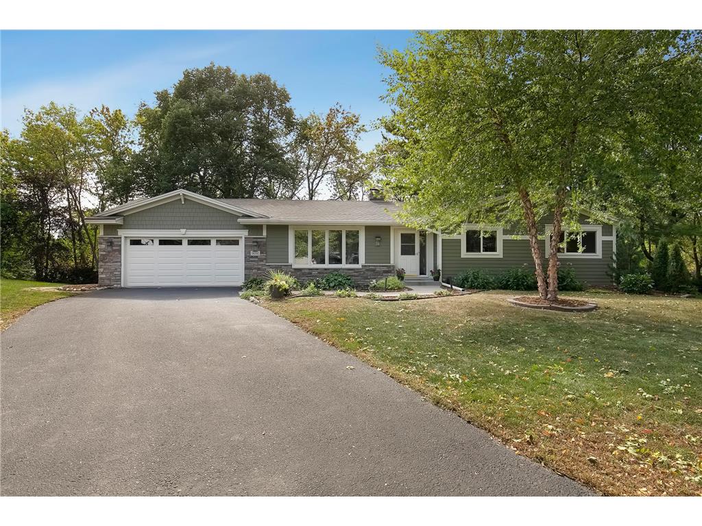 9050 High Point Circle, Eden Prairie, MN, 55347 | MLS: 6263562 | Edina ...