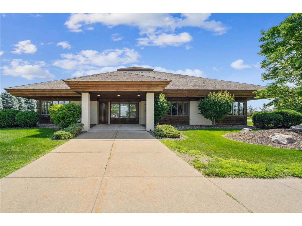 906 Dominion Drive, Hudson, WI, 54016 | MLS: 6735858 | Edina Realty