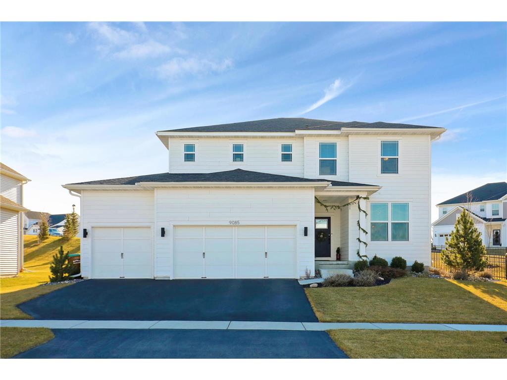 9085 Meadows Drive, Victoria, MN, 55386 | MLS: 6479196 | Edina Realty