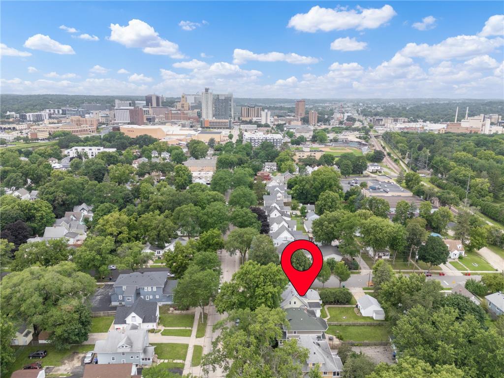 909 E Center Street, Rochester, MN, 55904 | MLS: 6764732 | Edina Realty