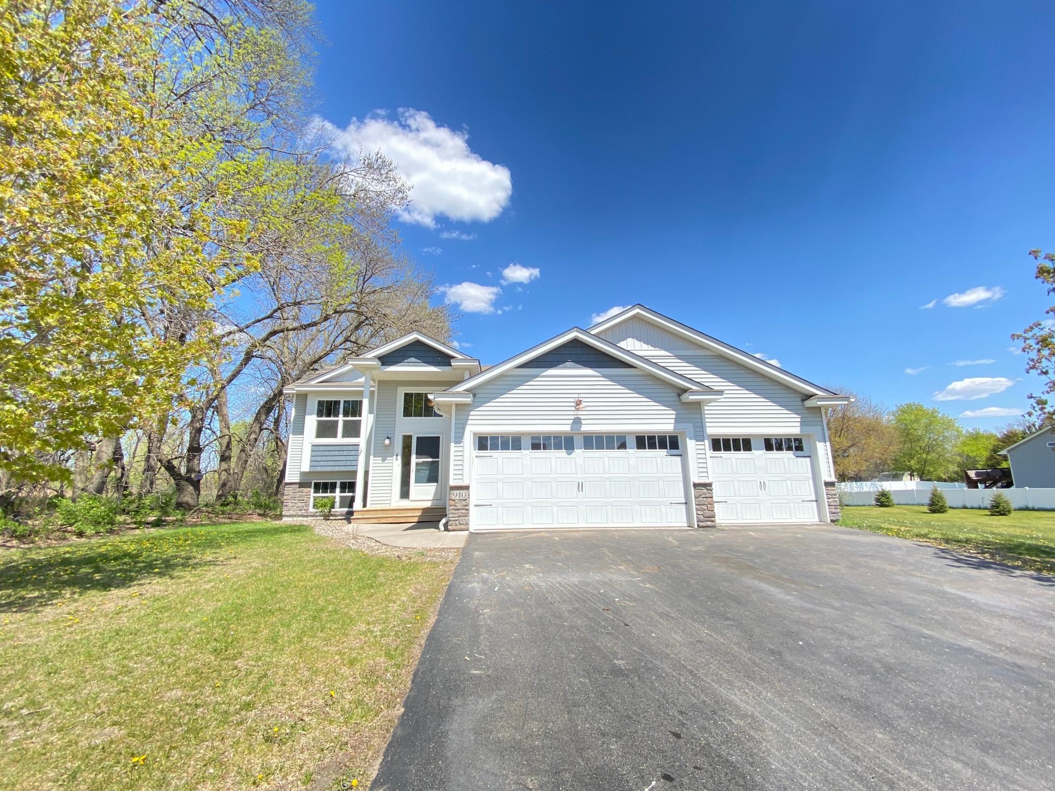 910 18th Avenue SE, Cambridge, MN 55008 | MLS: 5752779 | Edina Realty