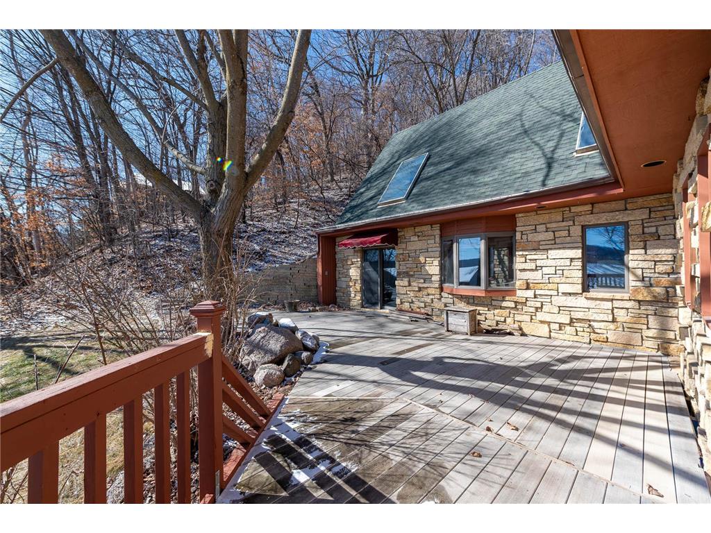 916 Belvista Drive, North Mankato, MN, 56003 | MLS: 6496217 | Edina Realty