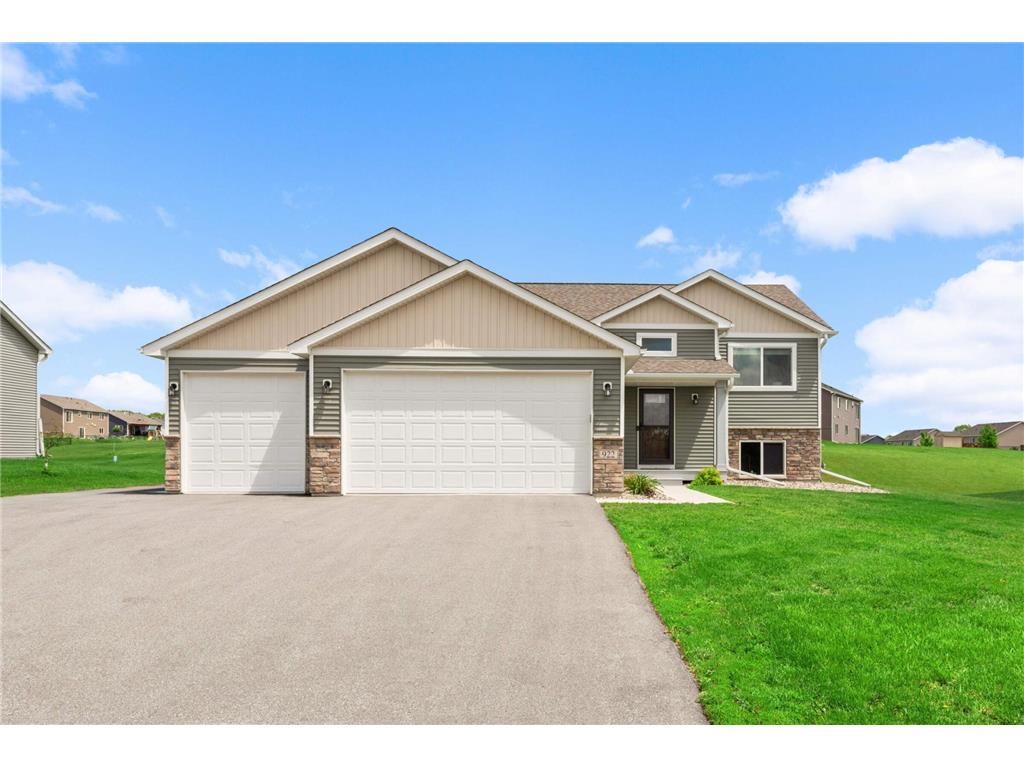 922 Mulberry Avenue NE, Montgomery, MN, 56069 | MLS: 6547195 | Edina Realty