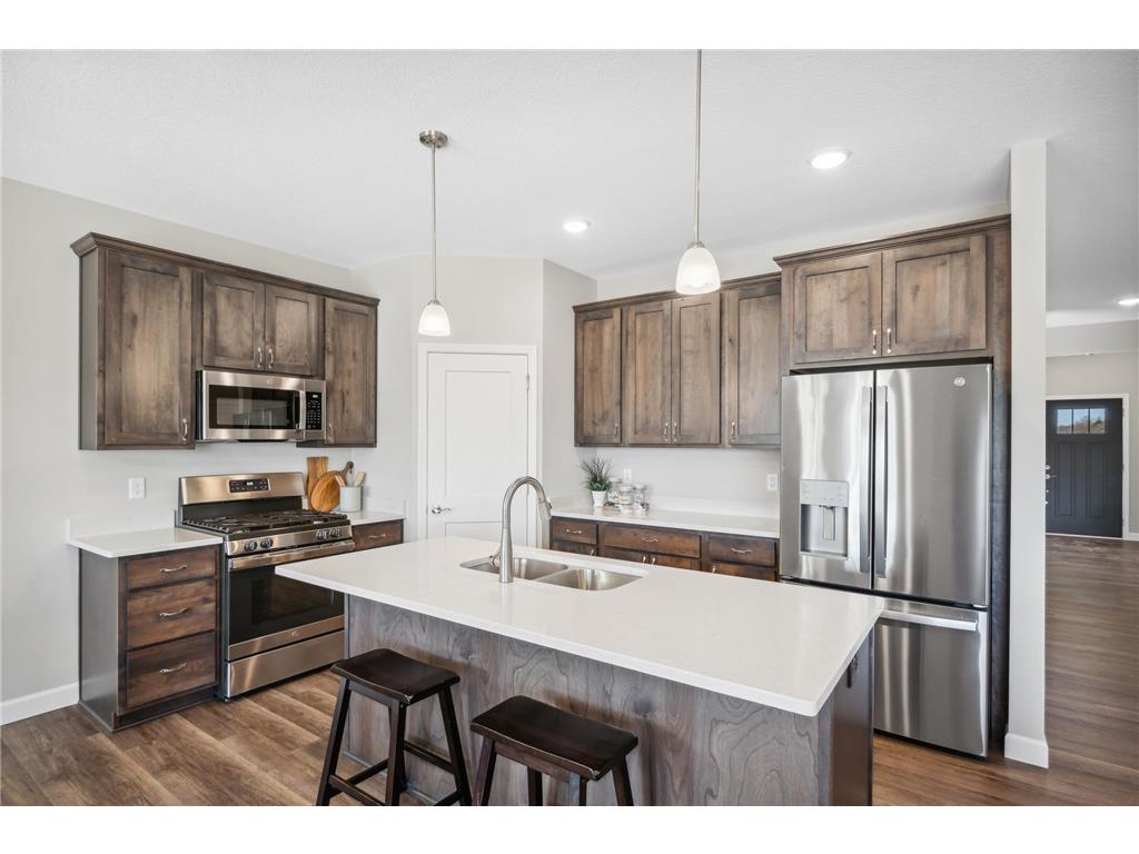 925 Brandenburg Lane, Waverly, MN, 55390 | MLS: 6739468 | Edina Realty