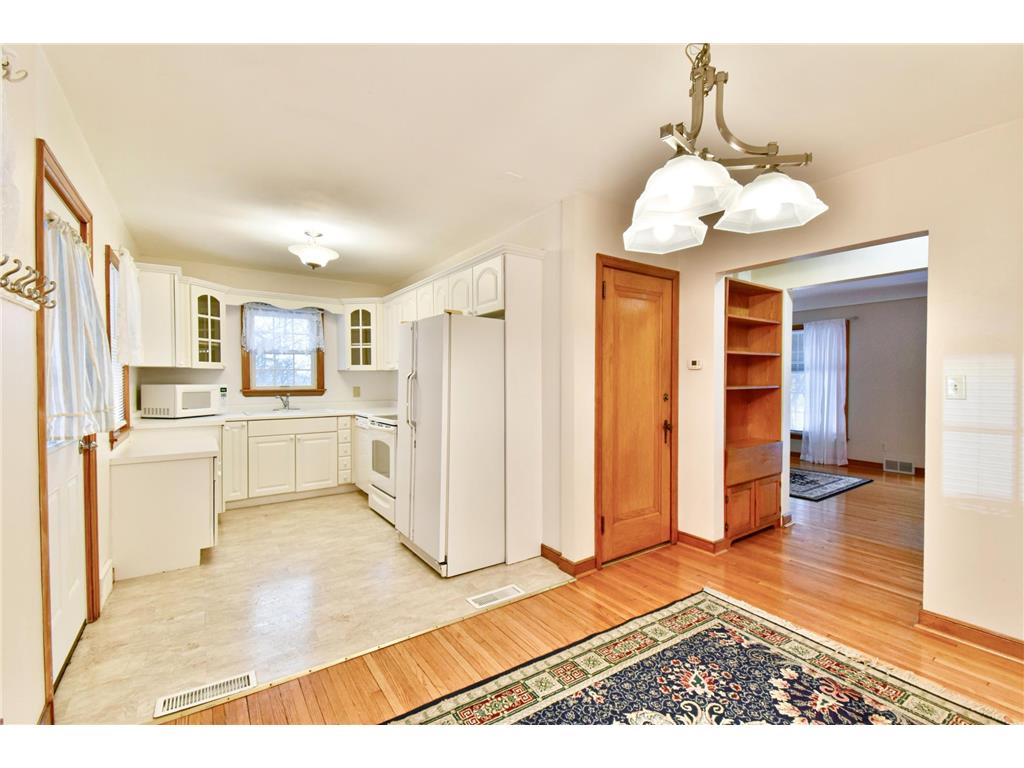 928 Riverside Drive SE, Saint Cloud, MN, 56304 | MLS: 6488423 | Edina ...