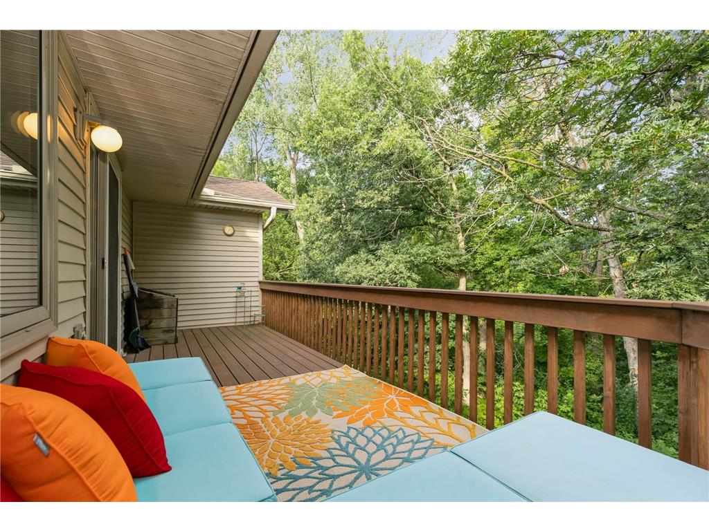 929 Oakwood Heights Circle #6, Eagan, MN, 55123 | MLS: 6768603 | Edina Realty