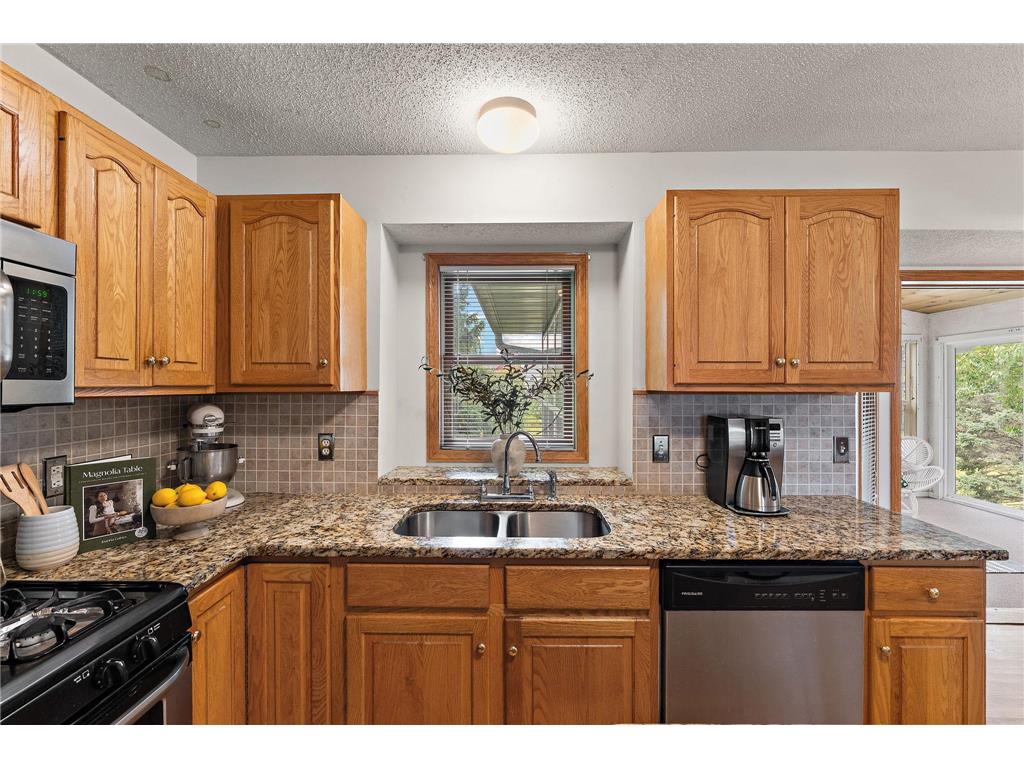9323 Magnolia Lane N, Maple Grove, MN, 55369 | MLS: 7018676 | Edina Realty