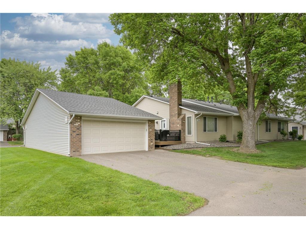 9350 Ranchview Lane N, Maple Grove, MN, 55369 | MLS: 6717480 | Edina Realty