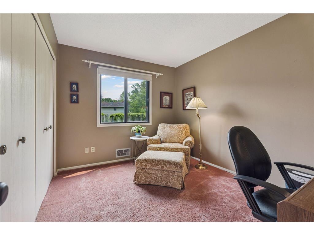 9363 Kingsview Lane N, Maple Grove, MN, 55369 | MLS: 6731251 | Edina Realty