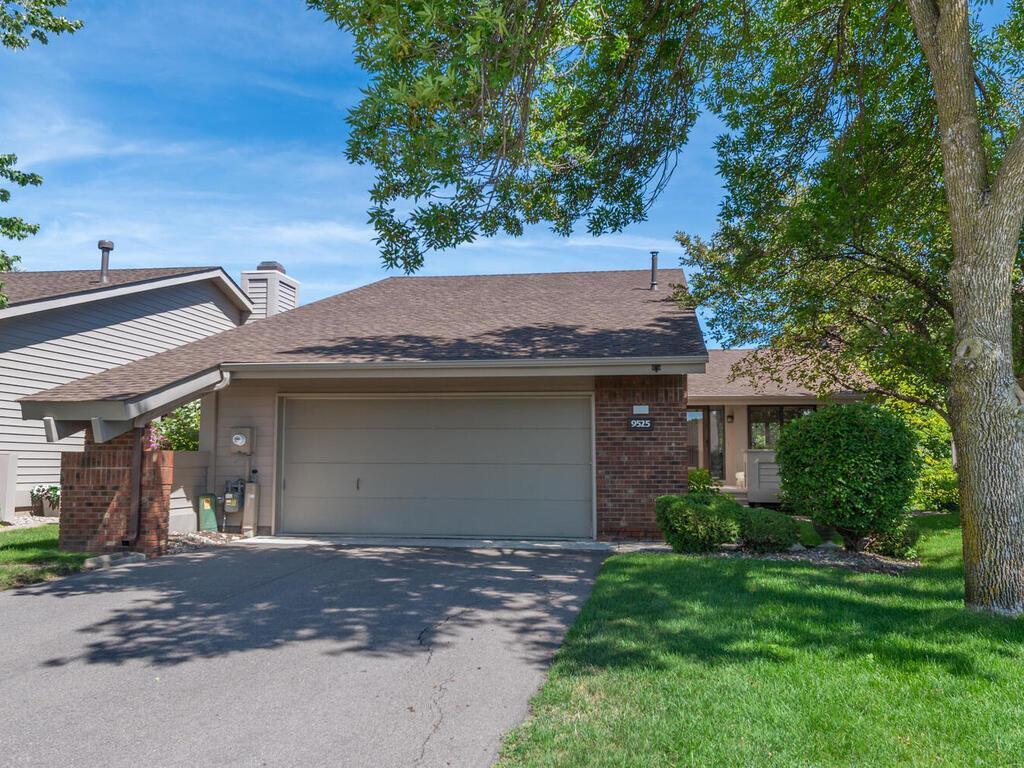 9525 Woodbridge Road, Bloomington, MN, 55438 | MLS: 6417766 | Edina Realty