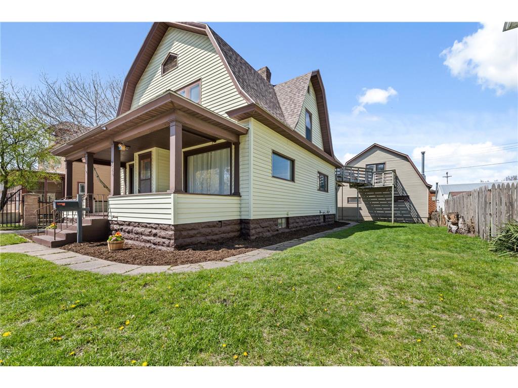956 W Broadway Street, Winona, MN, 55987 | MLS: 6524843 | Edina Realty