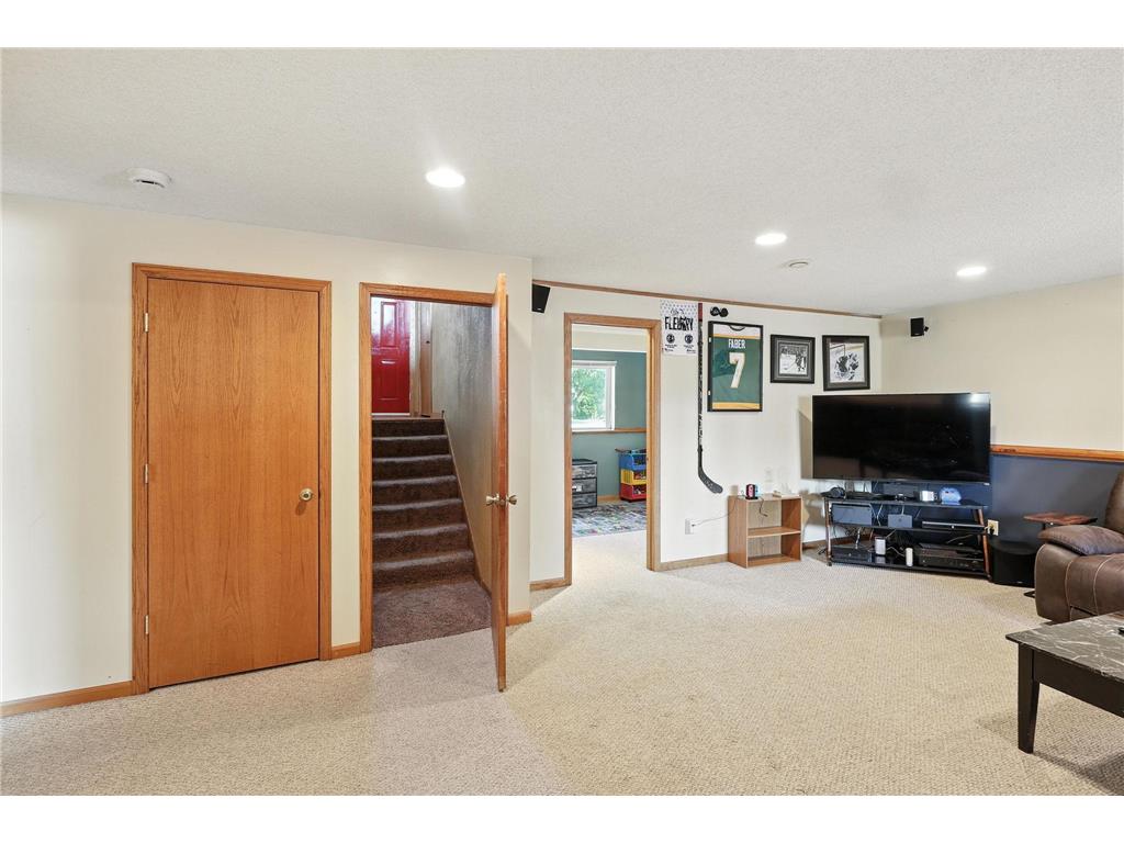 9672 Hale Avenue S, Cottage Grove, MN, 55016 | MLS: 6763299 | Edina Realty