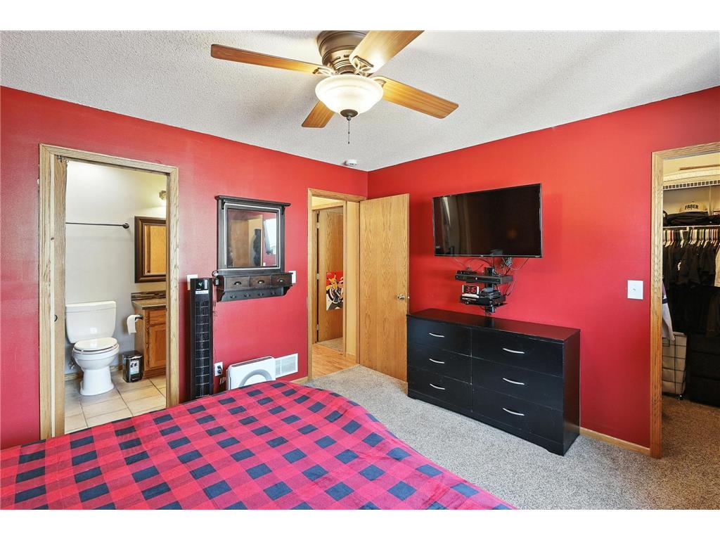 9672 Hale Avenue S, Cottage Grove, MN, 55016 | MLS: 6763299 | Edina Realty