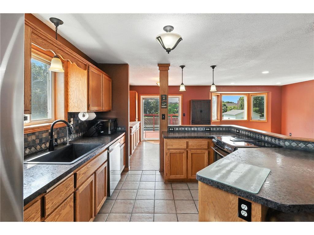 9672 Hale Avenue S, Cottage Grove, MN, 55016 | MLS: 6763299 | Edina Realty