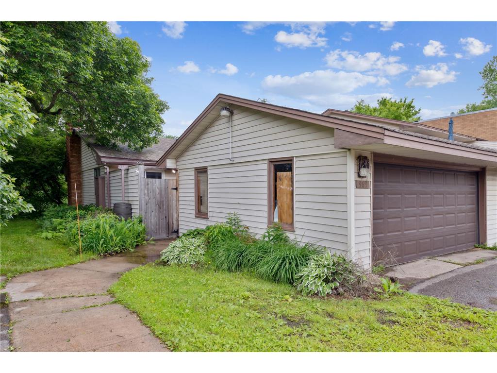 969 11th Avenue SW, Forest Lake, MN, 55025 | MLS: 6543164 | Edina Realty