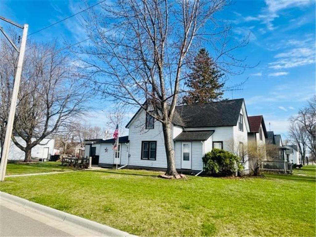 970 Powers Street, Stewart, MN, 55385 | MLS: 6364143 | Edina Realty