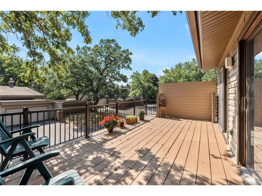 9705 Mill Creek Drive, Eden Prairie, MN, 55347 | MLS: 6597794 | Edina ...