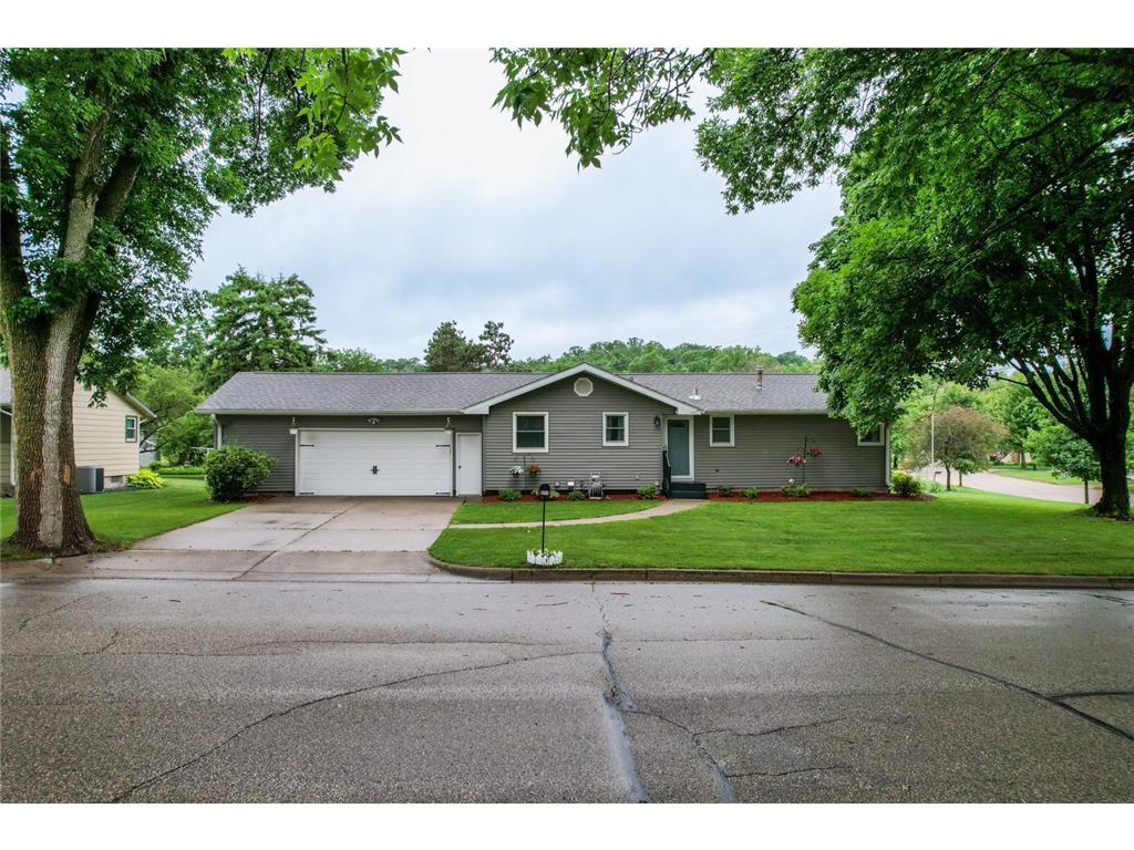 977 Linda Avenue, Red Wing, MN, 55066 | MLS: 6557263 | Edina Realty