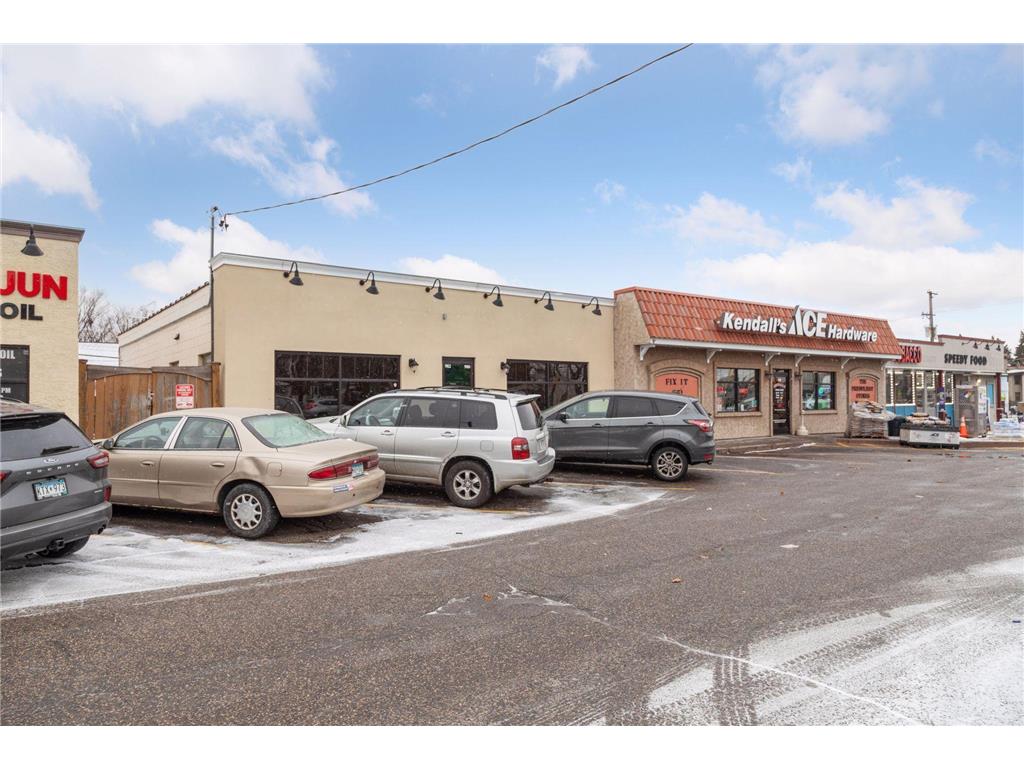 980 Dale Street N, Saint Paul, MN, 55117 | MLS: 6637654 | Edina Realty
