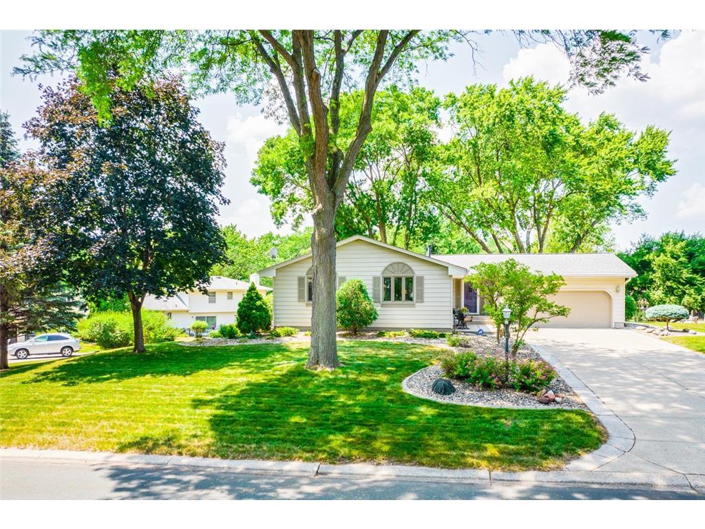 9936 Kell Avenue S, Bloomington, MN, 55437 | MLS: 6391015 | Edina Realty