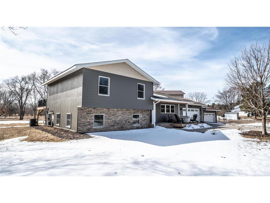 9945 Justen Trail N, Grant, MN, 55115 | MLS: 6685792 | Edina Realty
