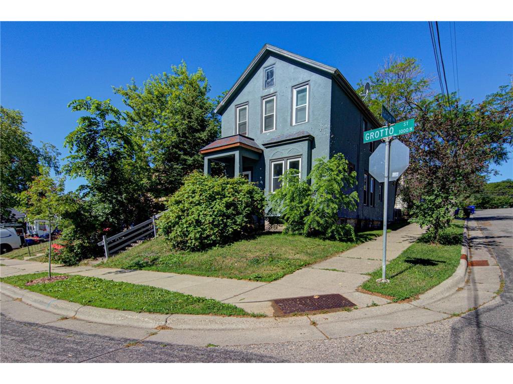 997 Grotto Street N, Saint Paul, MN, 55103 | MLS: 6324255 | Edina Realty