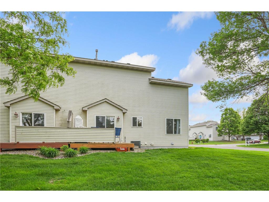 9998 Hamlet Lane S, Cottage Grove, MN, 55016 | MLS: 6730044 | Edina Realty
