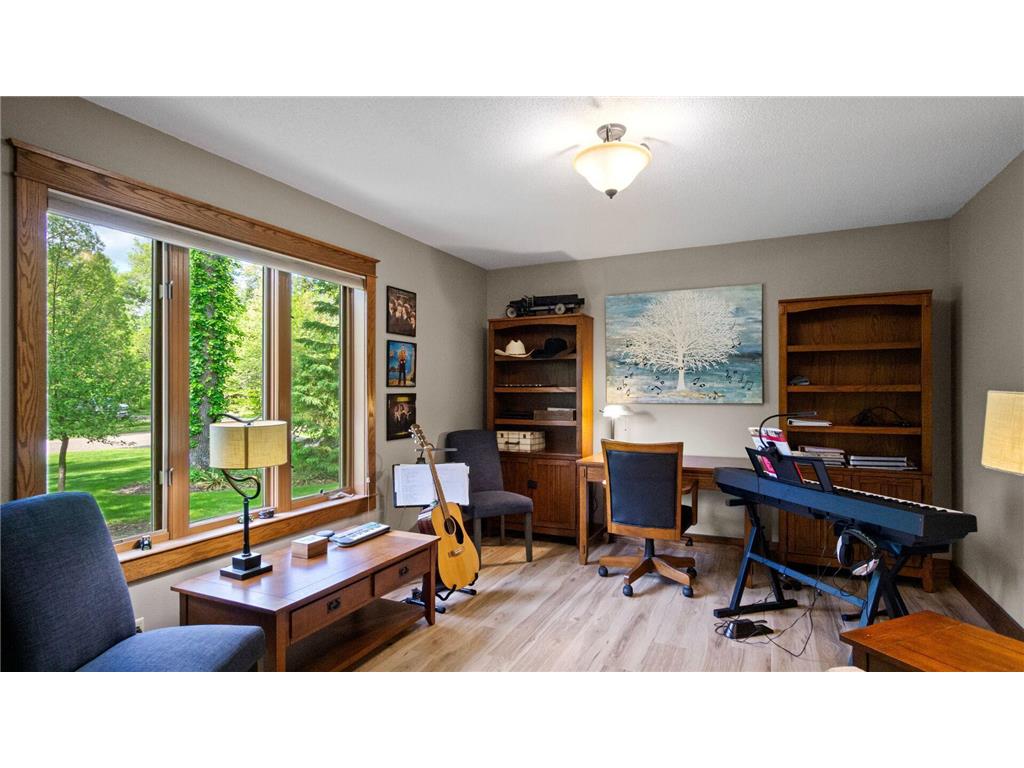 E3313 Jennifer Lane, Eau Claire, WI, 54701 | MLS: 6732914 | Edina Realty