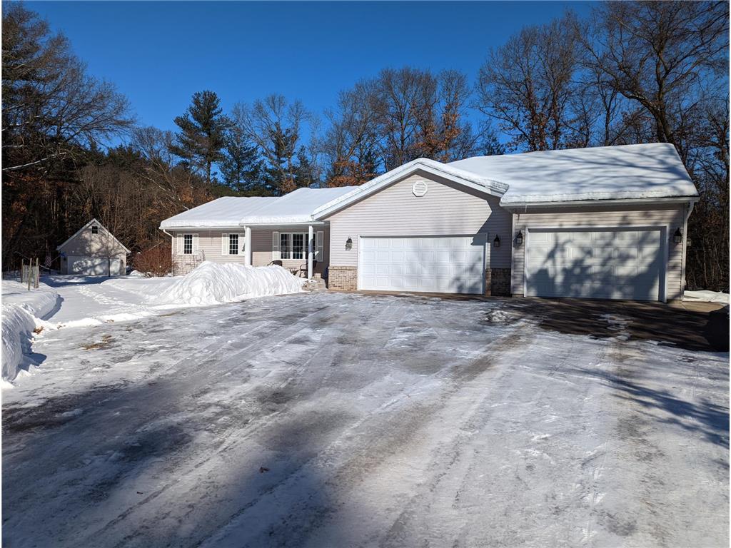 E5471 680th Avenue, Red Cedar Twp, WI, 54751 | MLS: 6332972 | Edina Realty