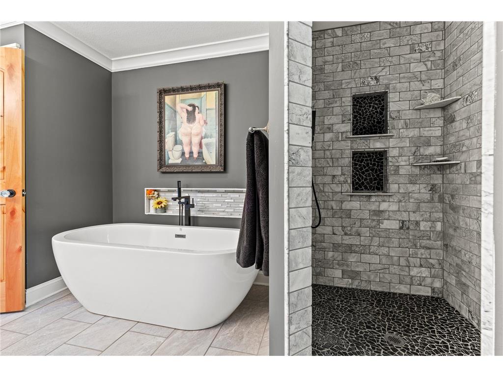 N5887 1110th Street, Oak Grove Twp, WI, 54021 | MLS: 6746781 | Edina Realty