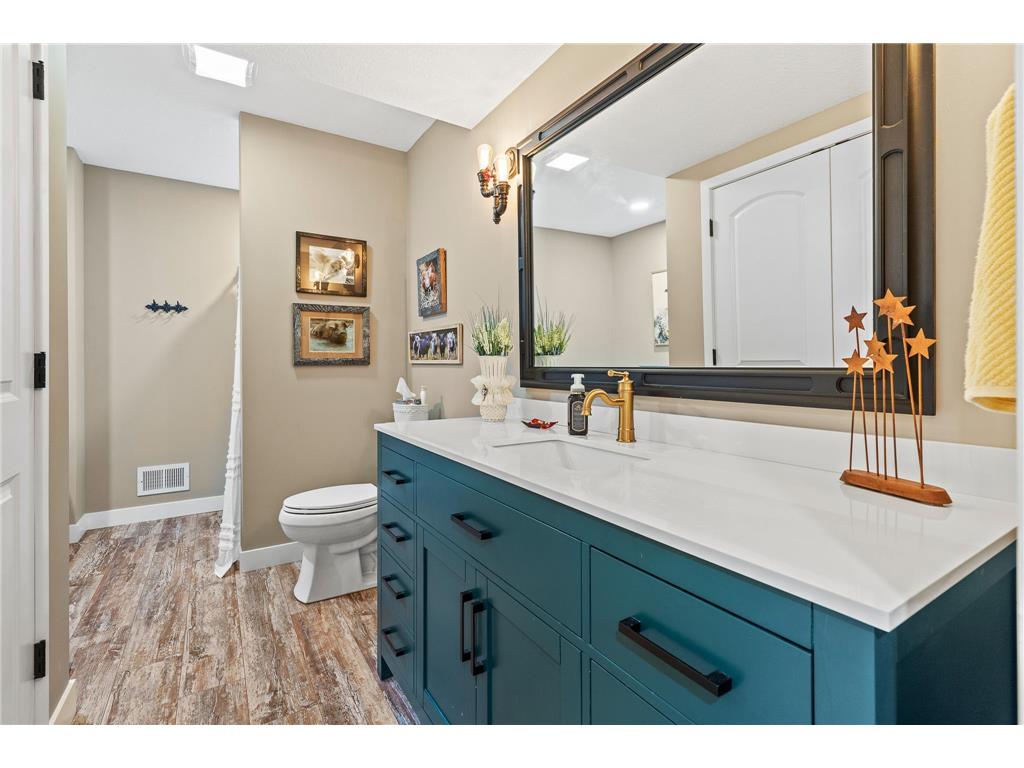 N5887 1110th Street, Oak Grove Twp, WI, 54021 | MLS: 6746781 | Edina Realty