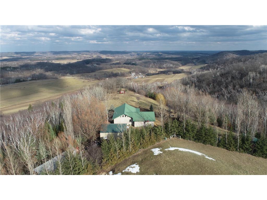 S1170 Theisen Ridge Road, Dover Twp, WI, 54755 | MLS: 6487416 | Edina ...
