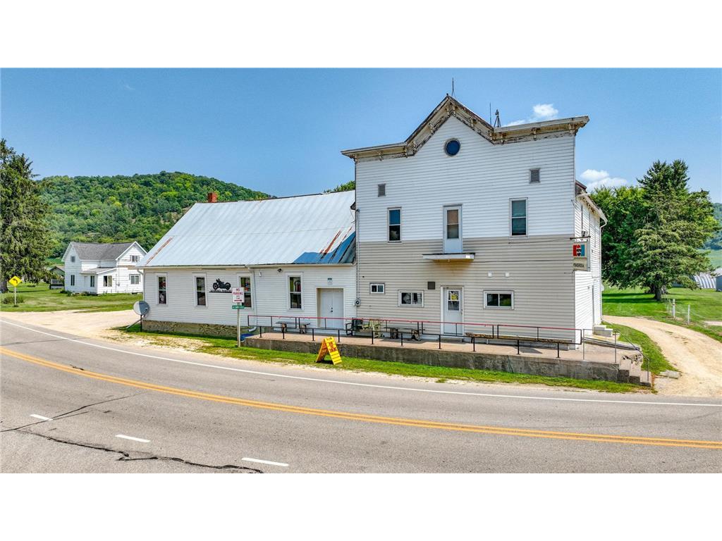 S1926 State Road 88, Lincoln Twp, WI, 54610 | MLS: 6417540 | Edina Realty