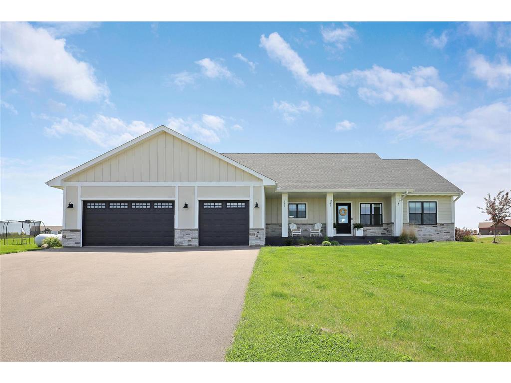 W12049 559th Avenue, Oak Grove Twp, WI, 54021 | MLS: 6533719 | Edina Realty