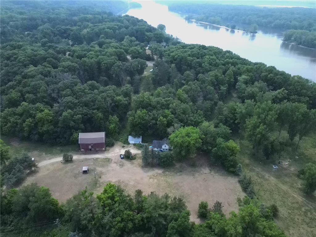 W12187 State Road 35, Oak Grove Twp, WI, 54021 | MLS: 6393548 | Edina ...