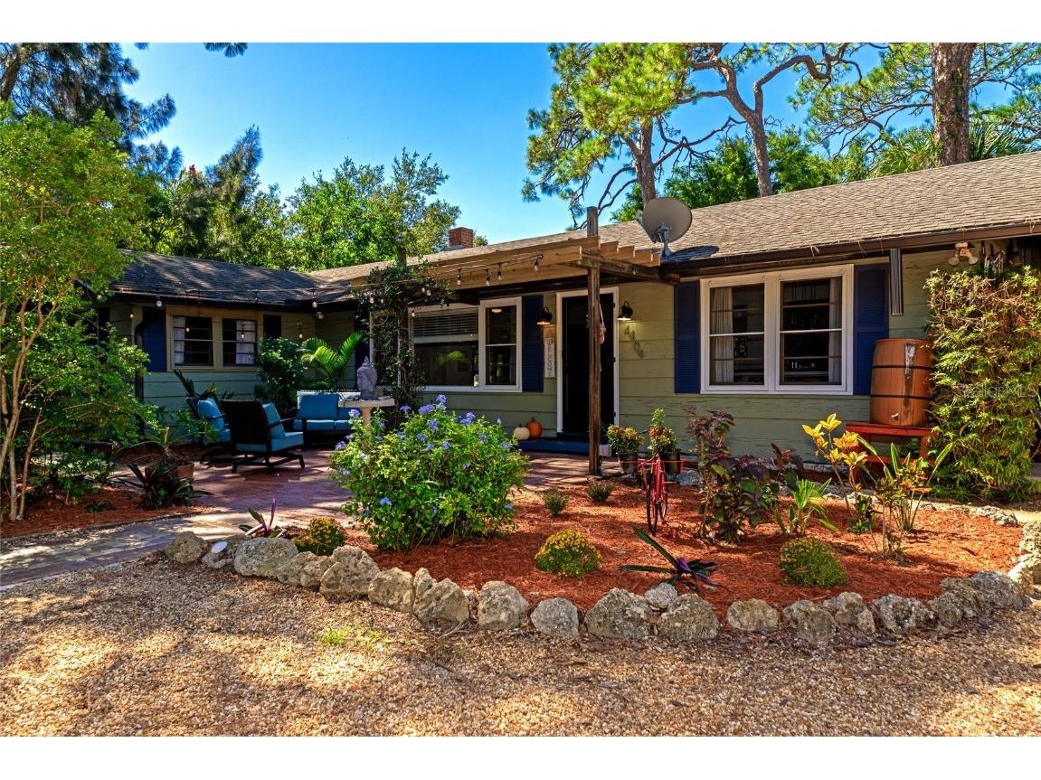 , Sarasota, FL, 34231 | MLS: A4586665 | Edina Realty