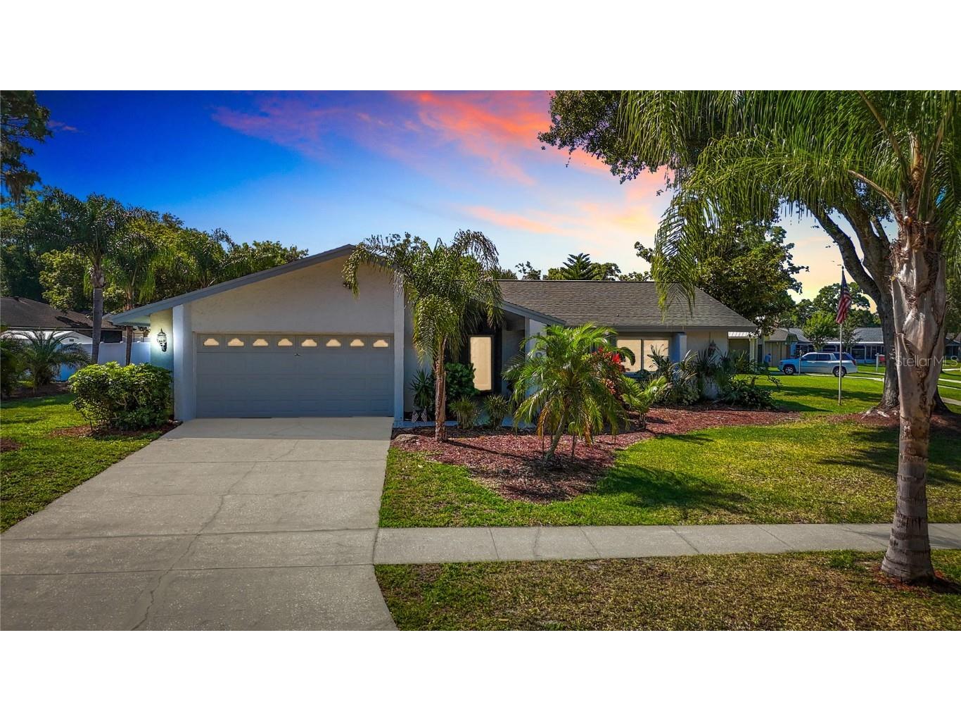 1001 Redbud Circle, Plant City, FL, 33563 | MLS: OM677007 | Edina Realty