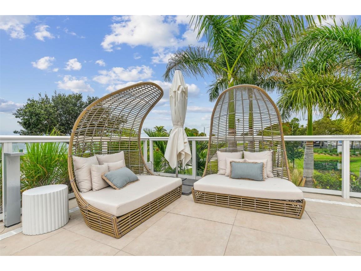 1020 Sunset Point Road #402, Clearwater, FL, 33755 | MLS: U8213619 ...