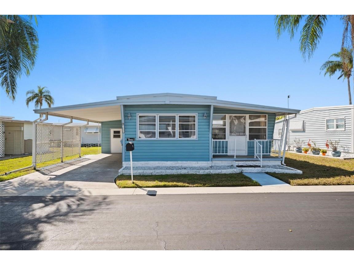 10322 N Lake Drive #118, Largo, FL, 33773 | MLS: T3509704 | Edina Realty