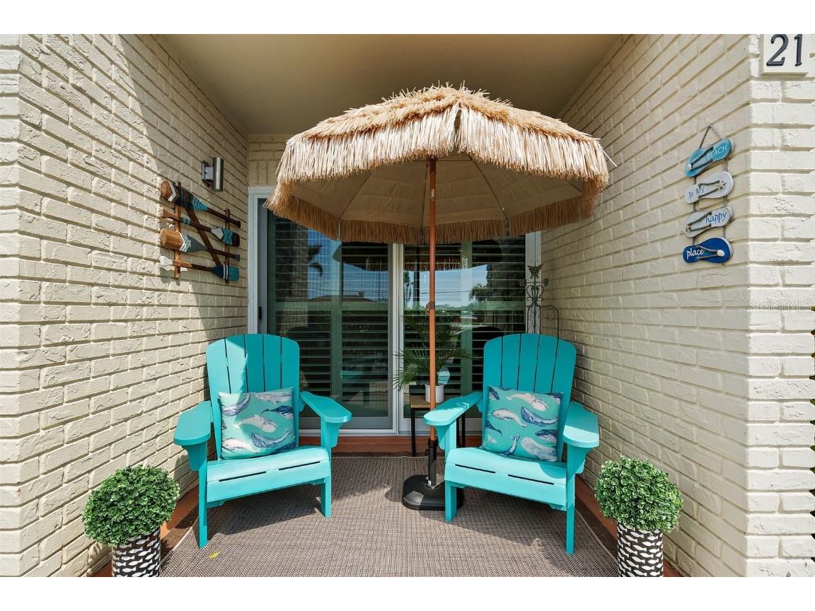 10365 Paradise Boulevard #21, Treasure Island, FL, 33706 | MLS: U8238130 | Edina Realty