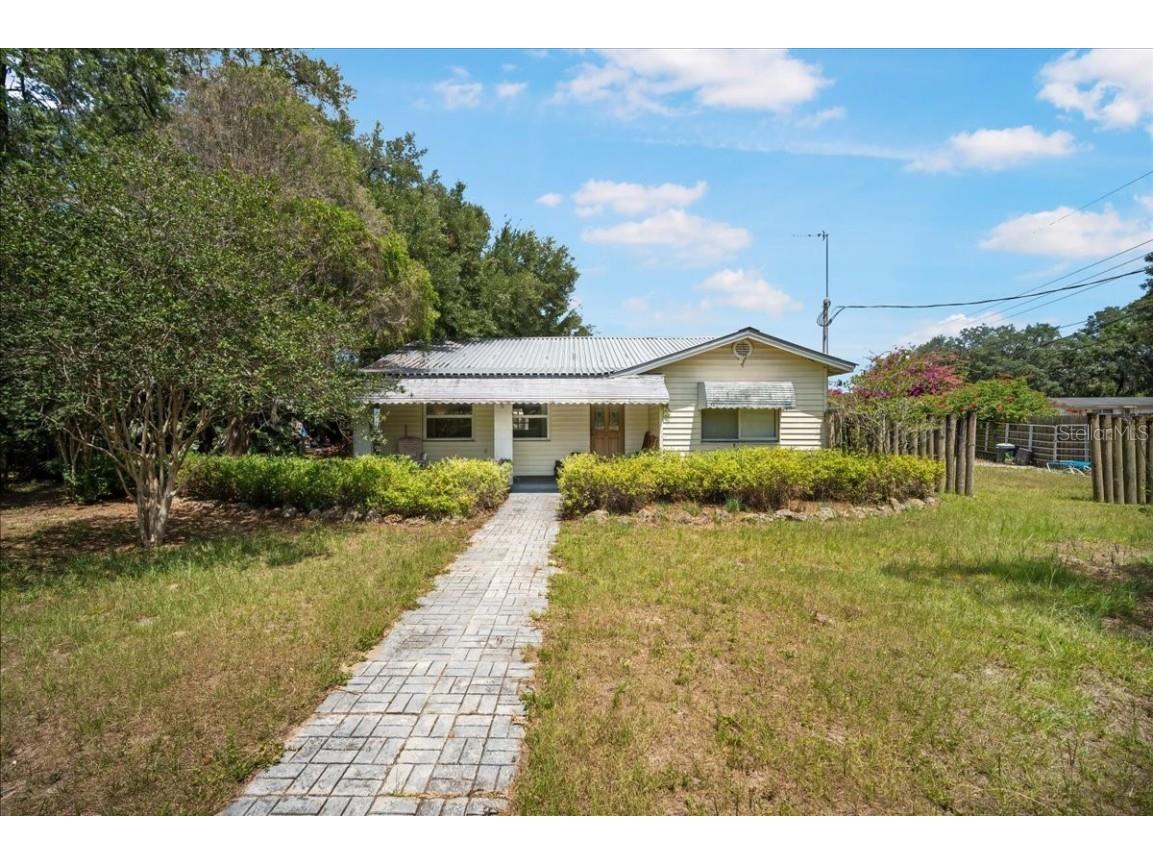 10401 Walker Road, Thonotosassa, FL, 33592 | MLS: T3525709 | Edina Realty