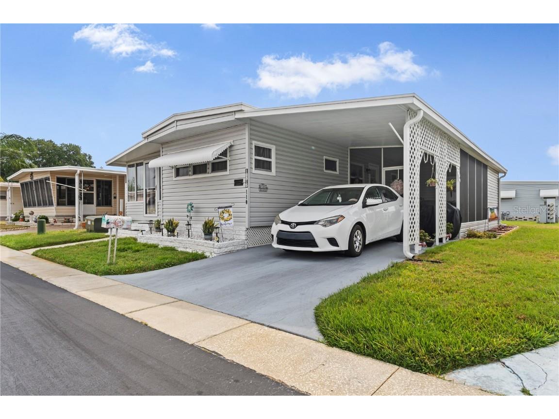 10515 Tahitian Lane #110, Largo, FL, 33773 | MLS: T3527238 | Edina Realty