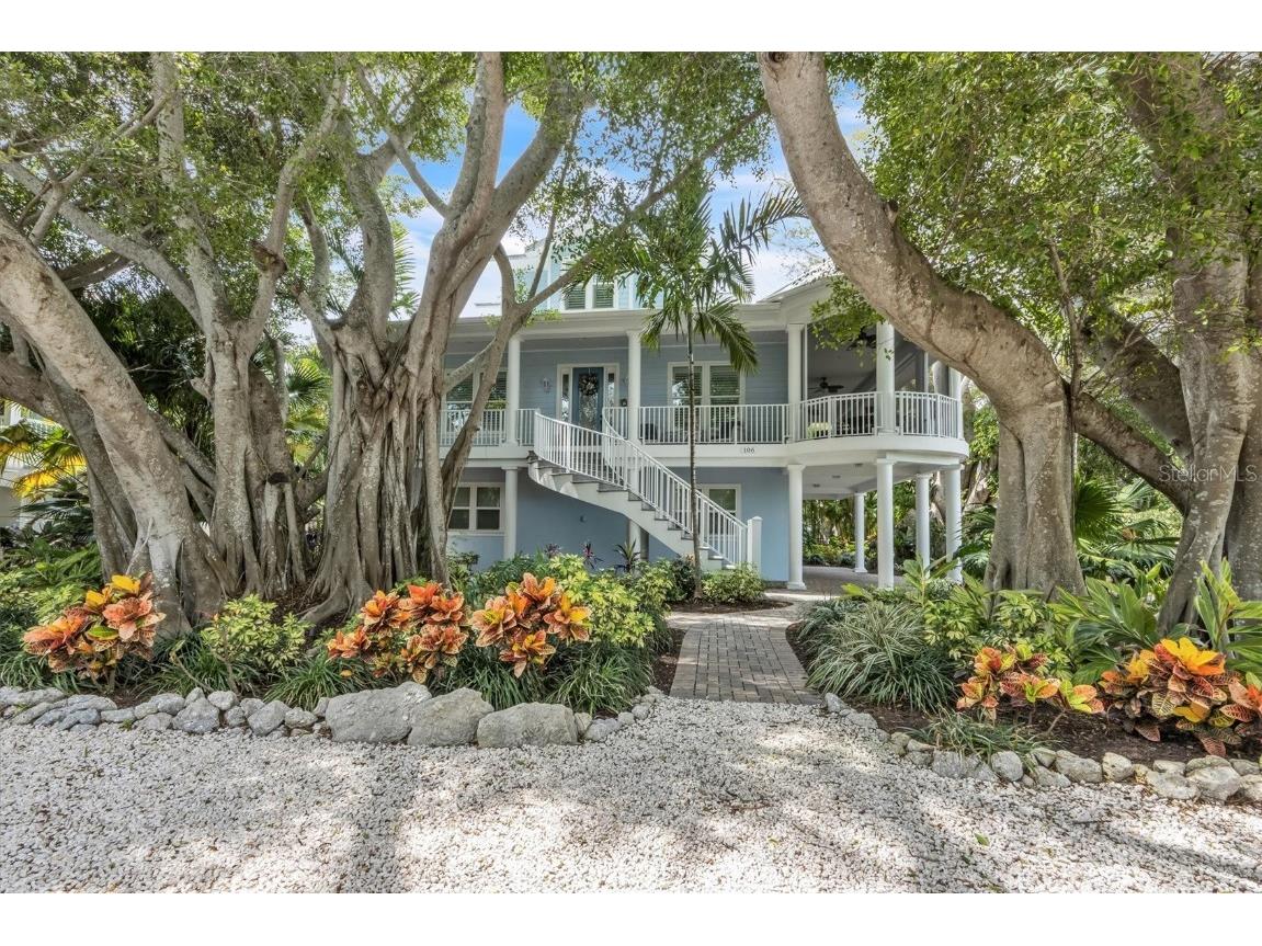 106 Beach Avenue, Anna Maria, FL, 34216 | MLS: A4606084 | Edina Realty