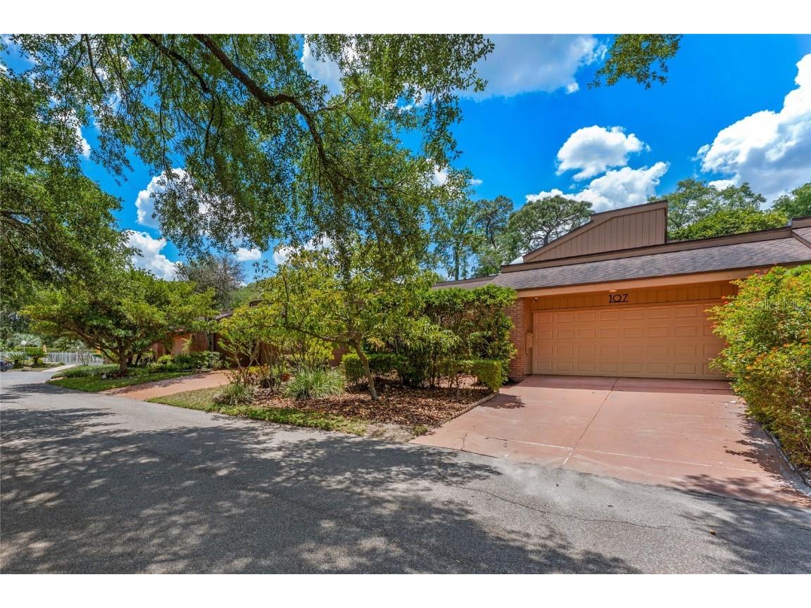 107 Cedar Point Lane, Longwood, FL, 32779 | MLS: O6197166 | Edina Realty