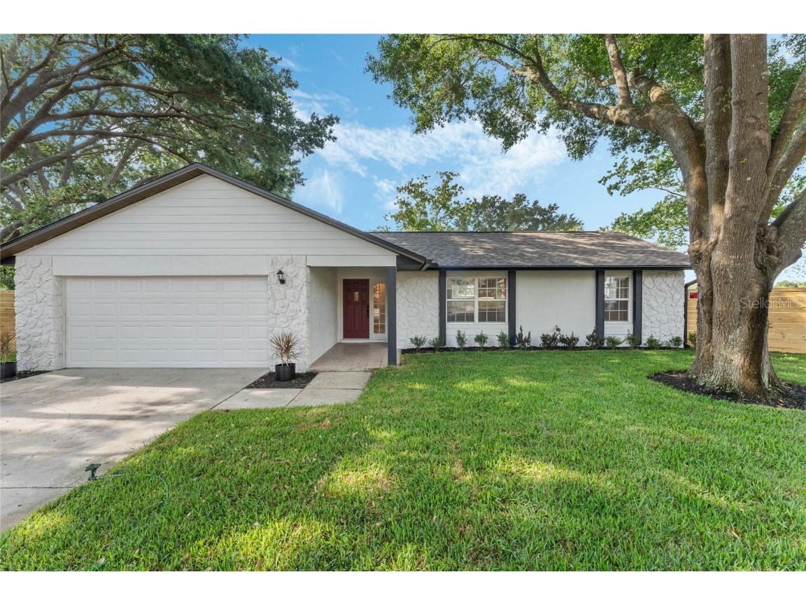 1113 Villa Court, Winter Springs, FL, 32708 | MLS: O6201189 | Edina Realty